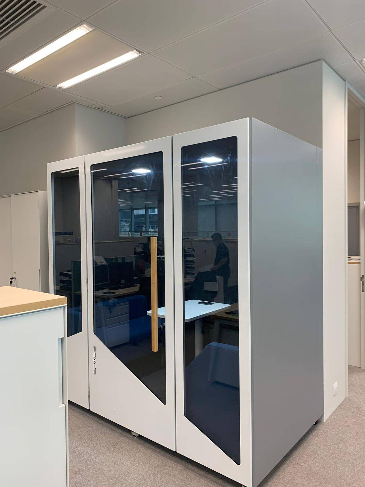 CAFE DECO GROUP Office Interior Design | Decorative Works for Workspace ...